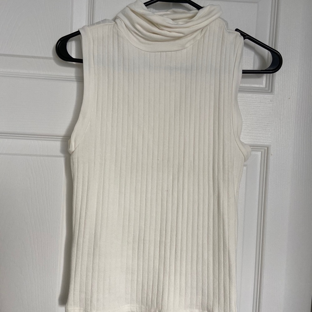 White Ribbed Sleeveless Turtle Neck From Mango - Gem